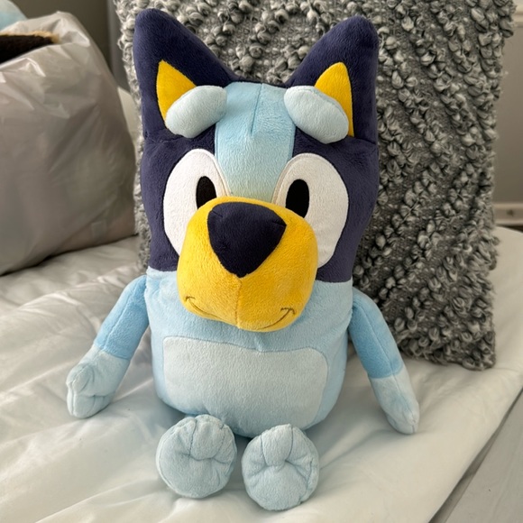Toys | Giant Bluey Plush | Poshmark